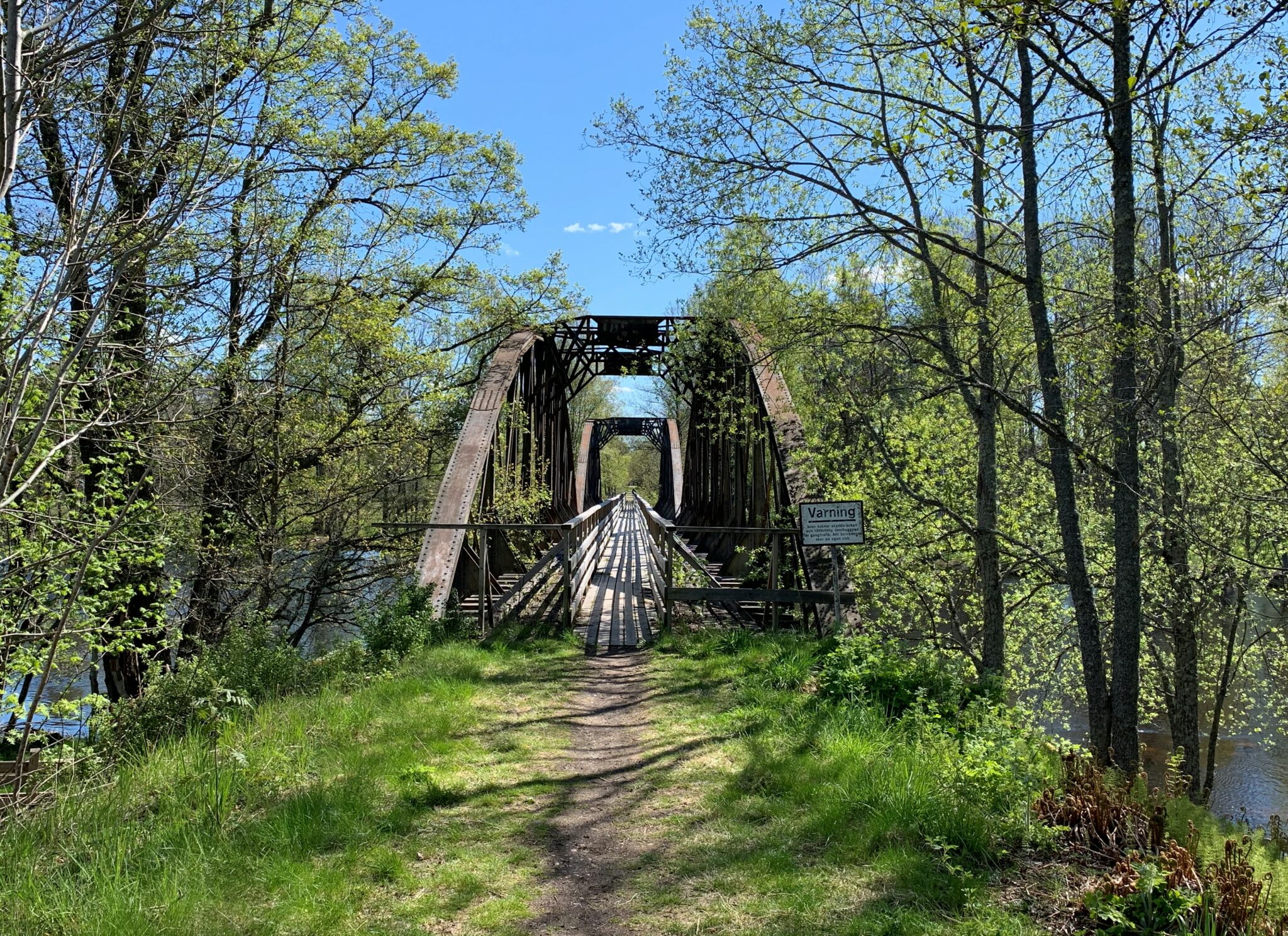 Gysinge, Färnebofjärdens Nationalpark och vackra järnvägsbroar - ReiseLinda