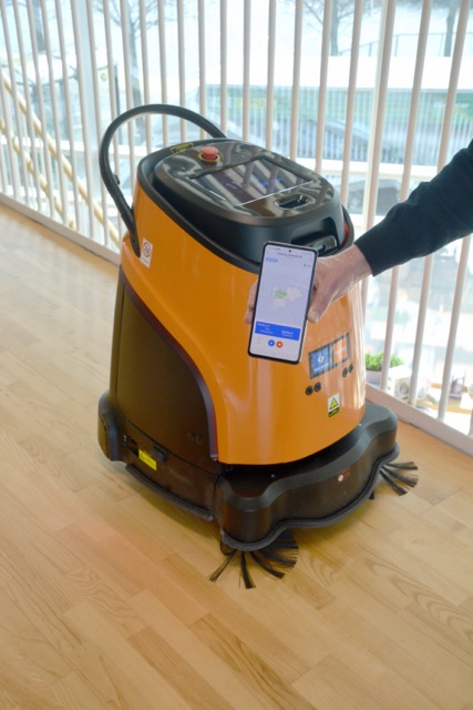 Kompakte robotter fra Taski med super skarp navigation - RENT i Danmark