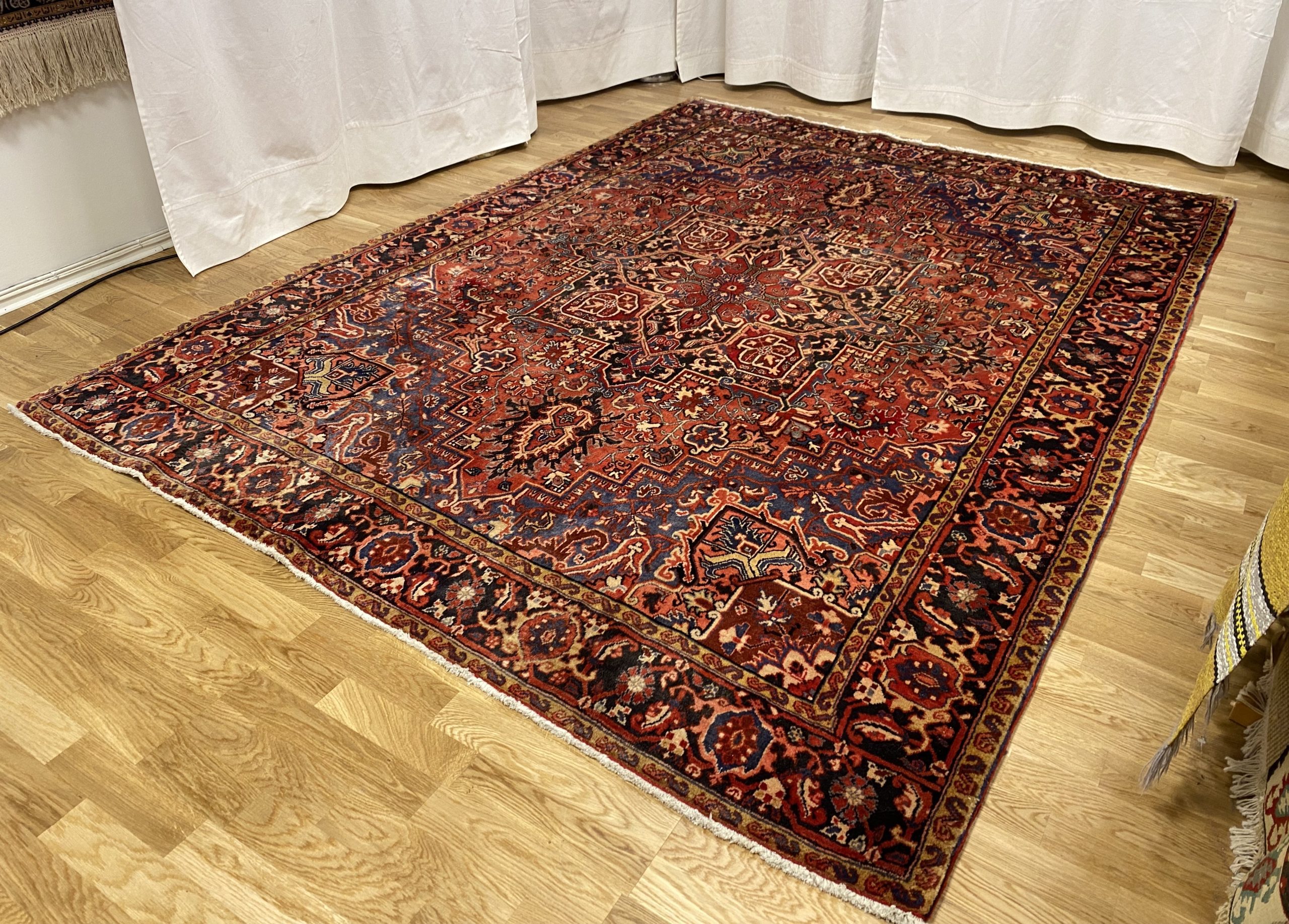 Mid Century Heriz Carpet/Matta • Retro & rugs