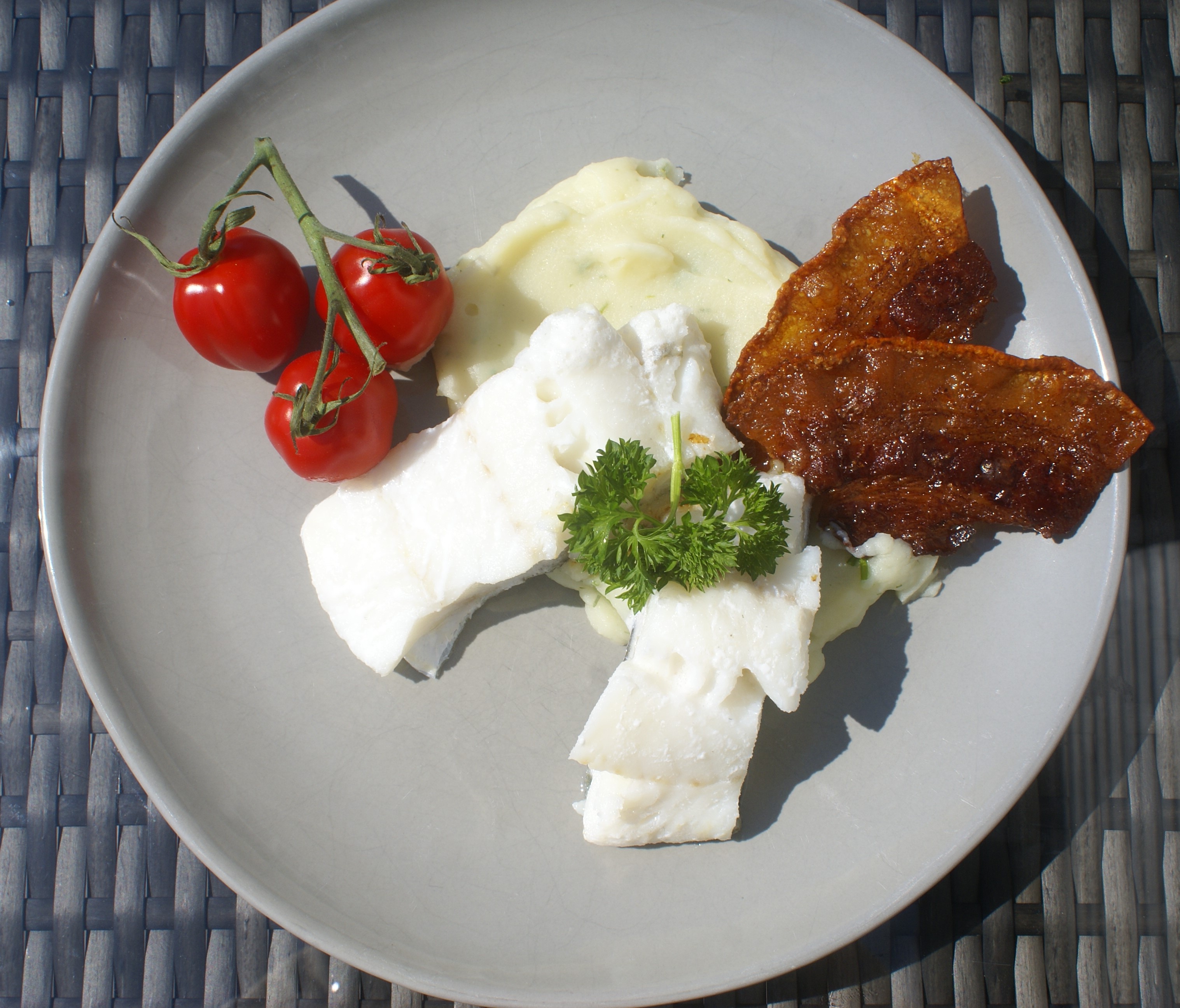 FISKEHANDLER TORSKE'S FAVORITTER: TREKT TORSK MED BACON - Rett Fra Havet