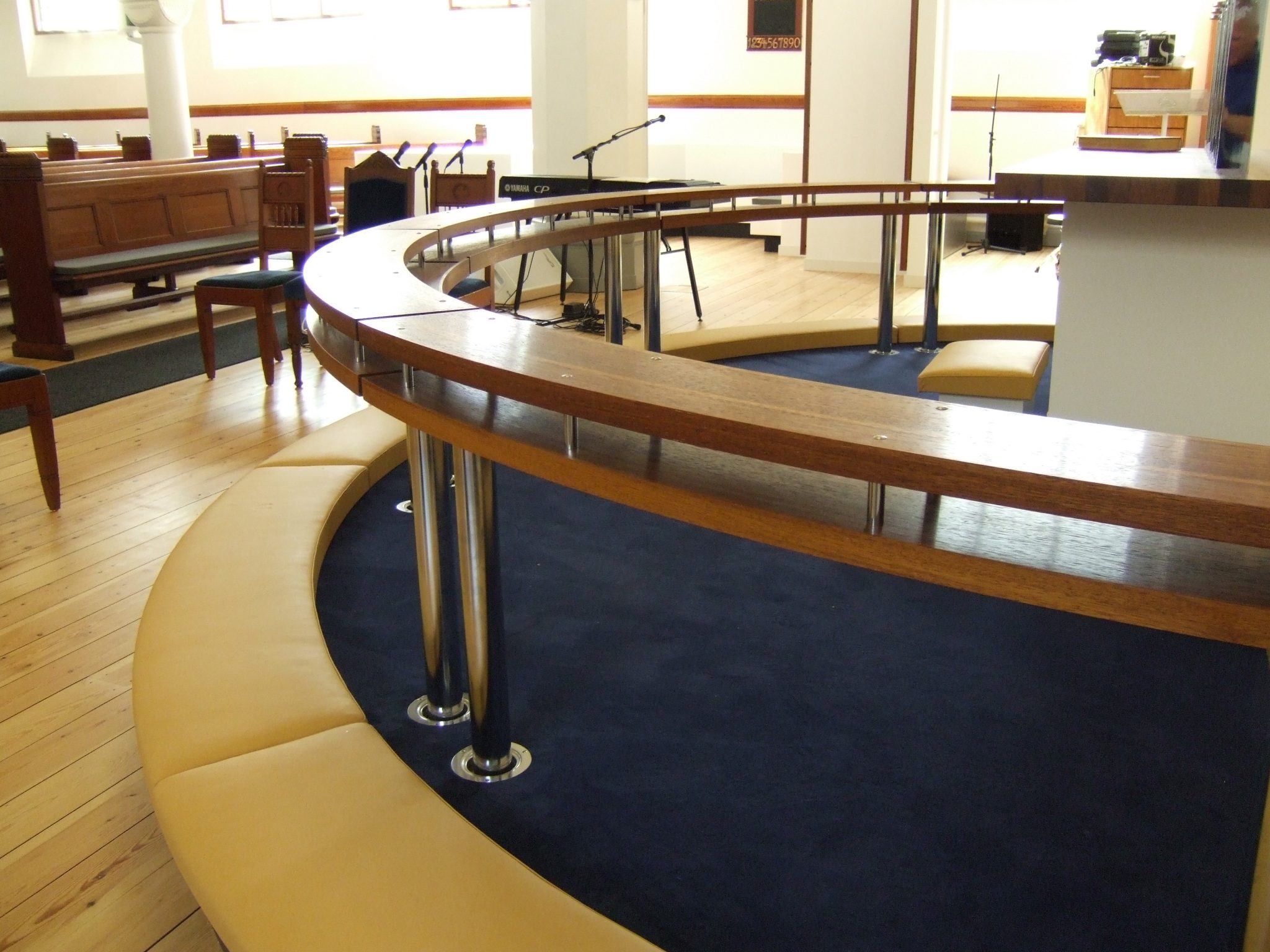 Jerusalemskirken ny alterring | Se projekt her | RJ Snedkeri