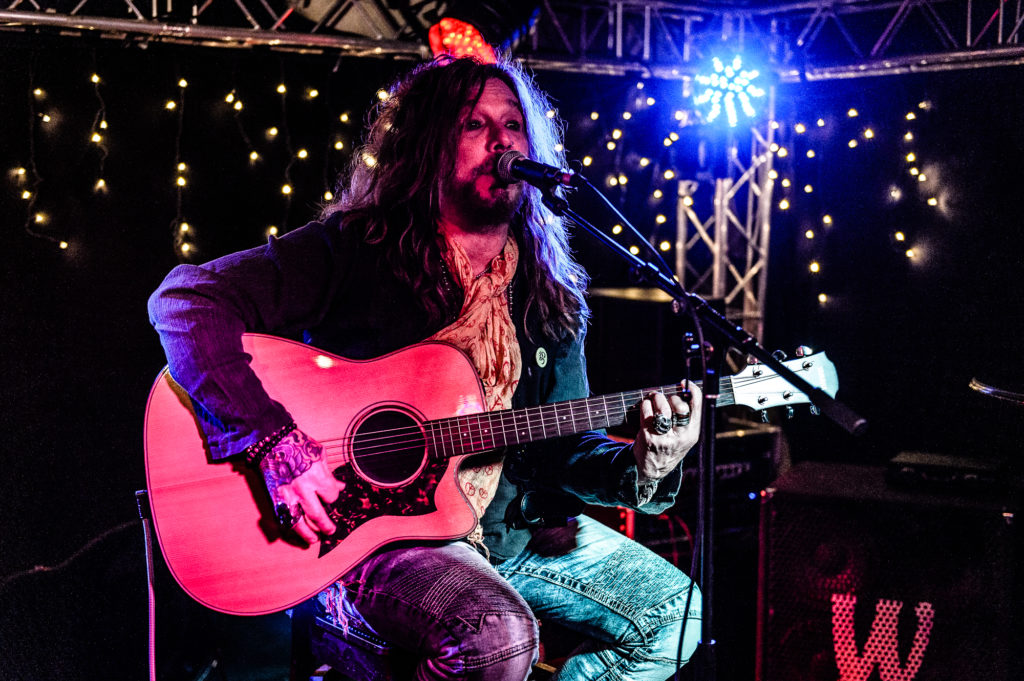 Konsert: John Corabi @ Backstage Rockbar - Robert Qvist Photography