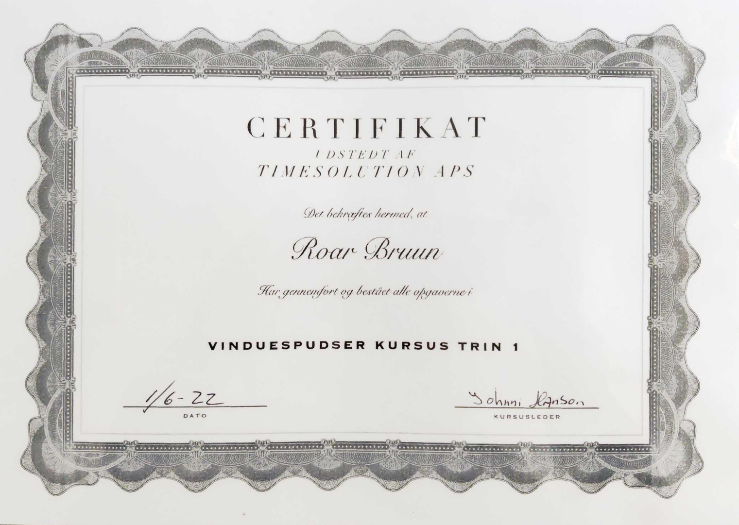 OM ROBU™ - Robu Vinduespudsning