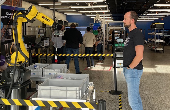 OSARO and SVT Robotics partner in Warehouse robots - Rockingrobots