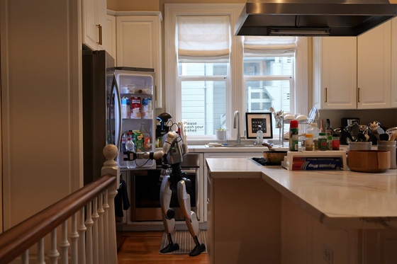Gatsby Deploys Humanoid Robot for Residential Cleaning in San Francisco ...