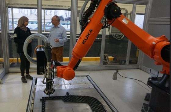Ford zet 3D-printrobots in - Rockingrobots