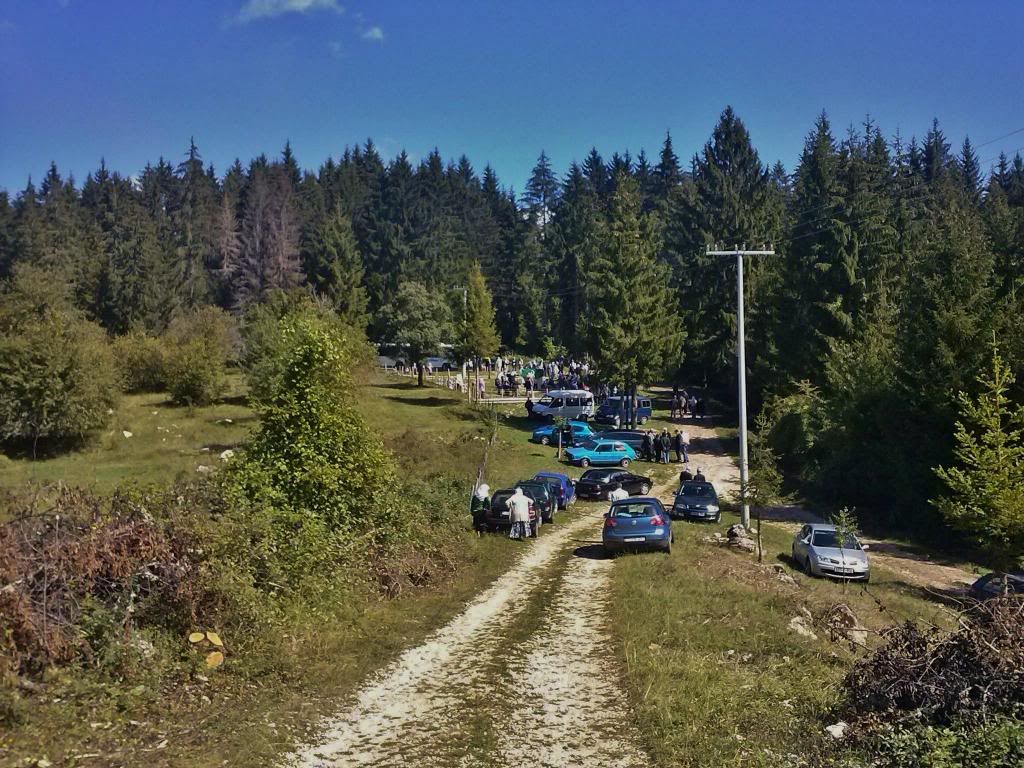 OTKRIVENO ŠEHIDSKO SPOMEN OBILJEŽJE ZA MANDRE, VRTAČE I BOROVAC ...