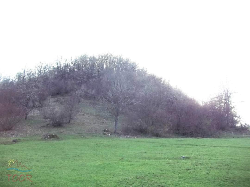 Gladinovići – Ilirska gradina/ srednjovjekovni grad i nekropola stećaka ...