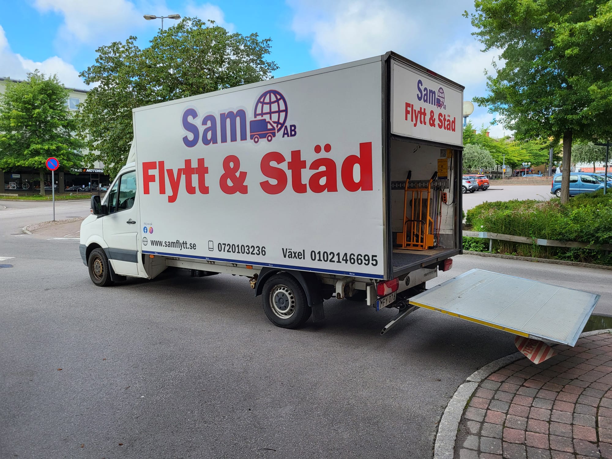 Flyttfirma Linköping - SAM FLYTT OCH STÄD AB