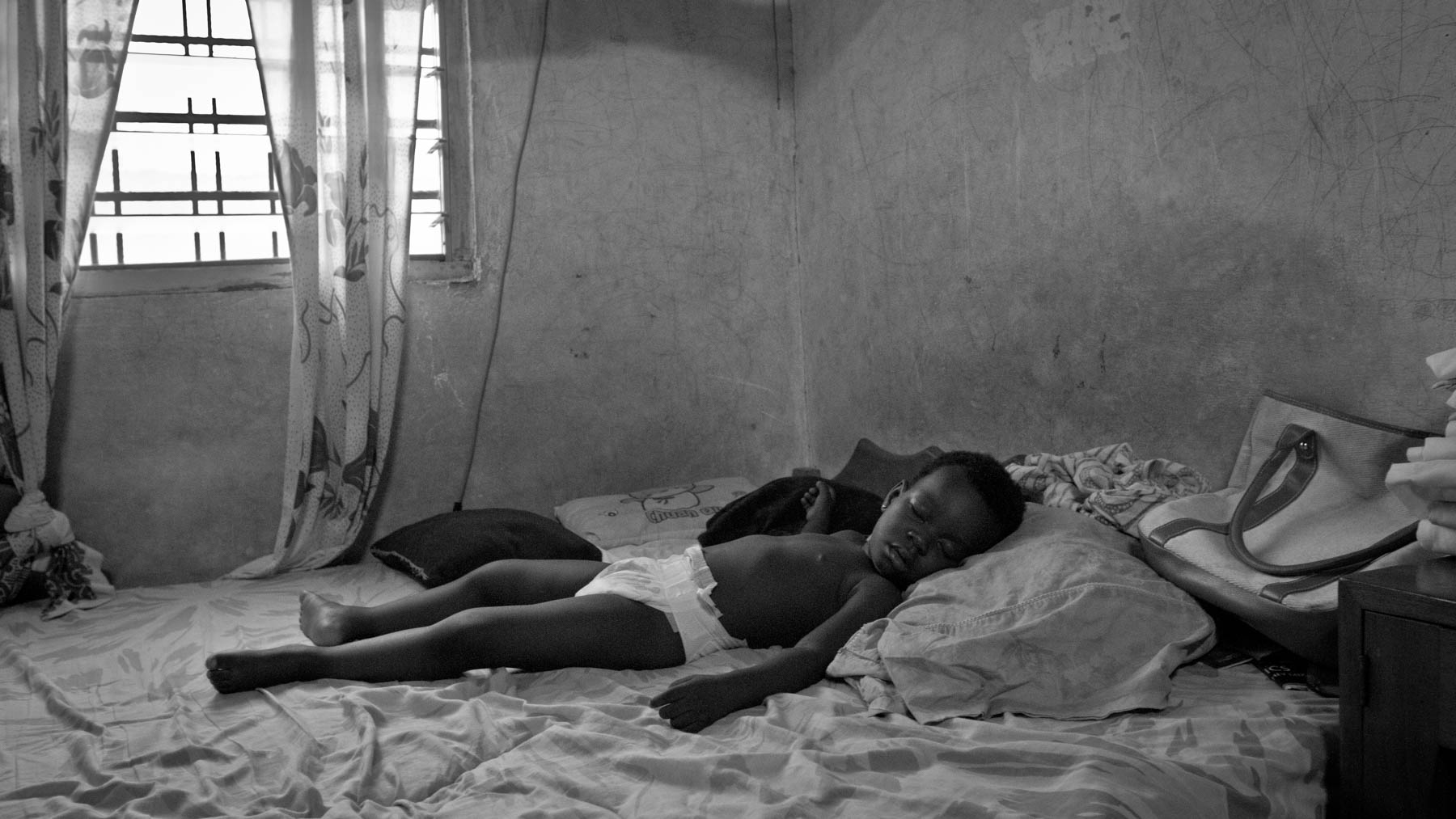 A THIN LINE - Simon Sticker