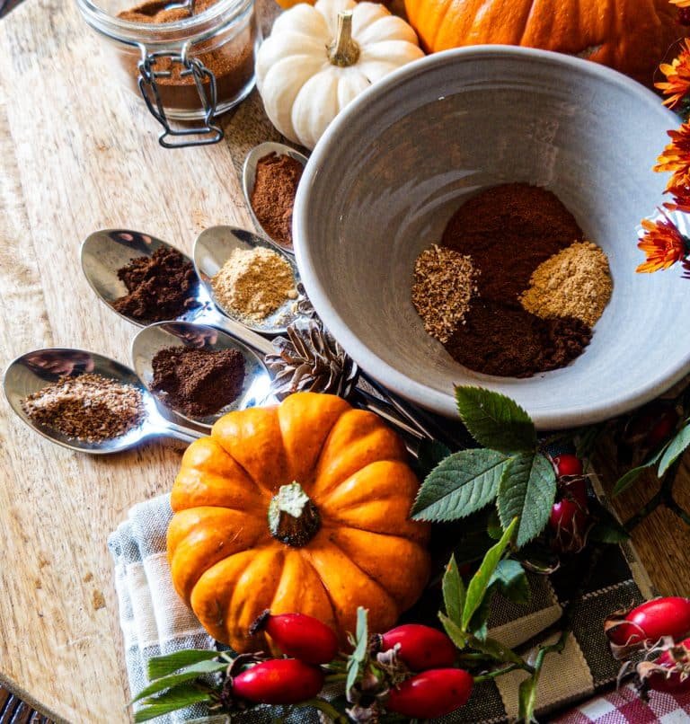 How to make The Perfect Homemade Pumpkin Spice Latte - Simple country life