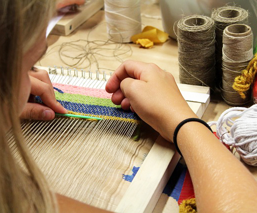 Väva - Slöjd kommer lastad