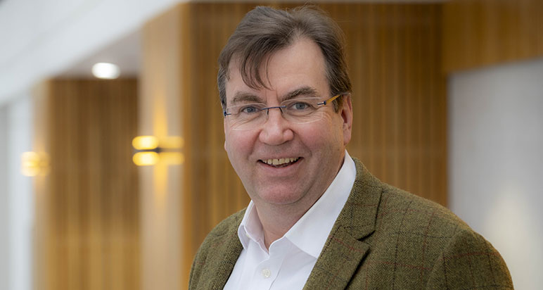 Jonathan Kemp heads for Radnor Hills - Scottish Local Retailer