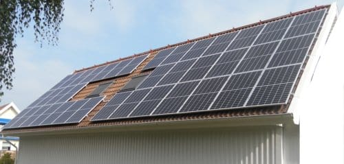 Installation Paneler - Solpaneler Och Batterilager