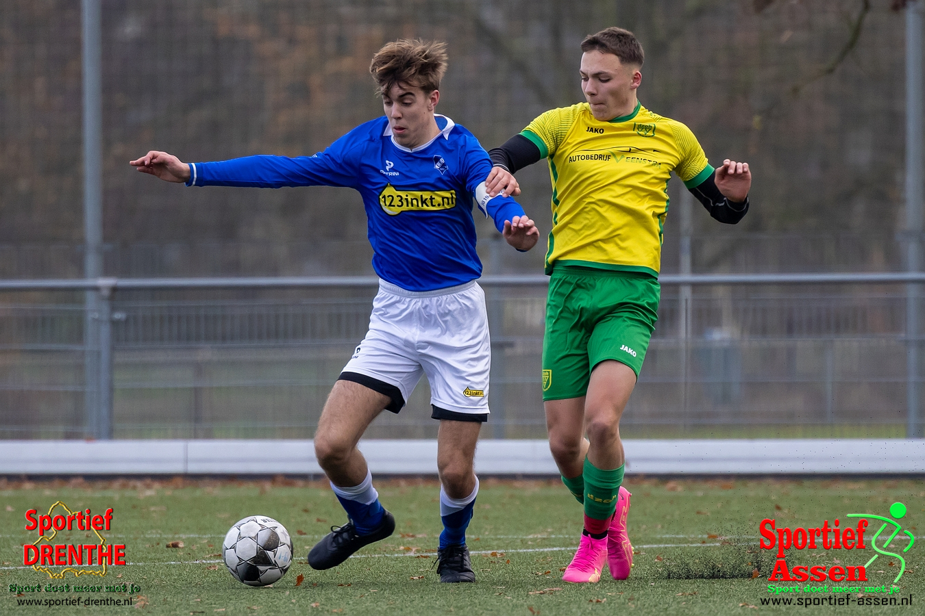VV LEO JO19-1 vs DZOH JO19-2 2 december 2023 | Sportief Assen