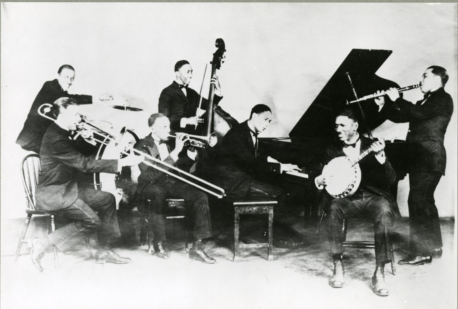 “Jelly Roll Morton, Doctor Jazz – His 51 Finest (1923-1940)”, 2 cd’s op ...