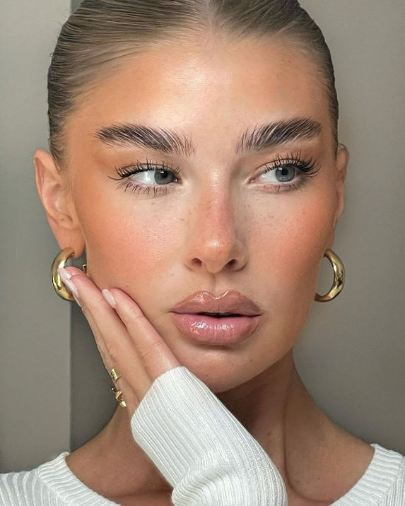 Clean Girl Makeup Products Essentials For The Look The Sunday Snug