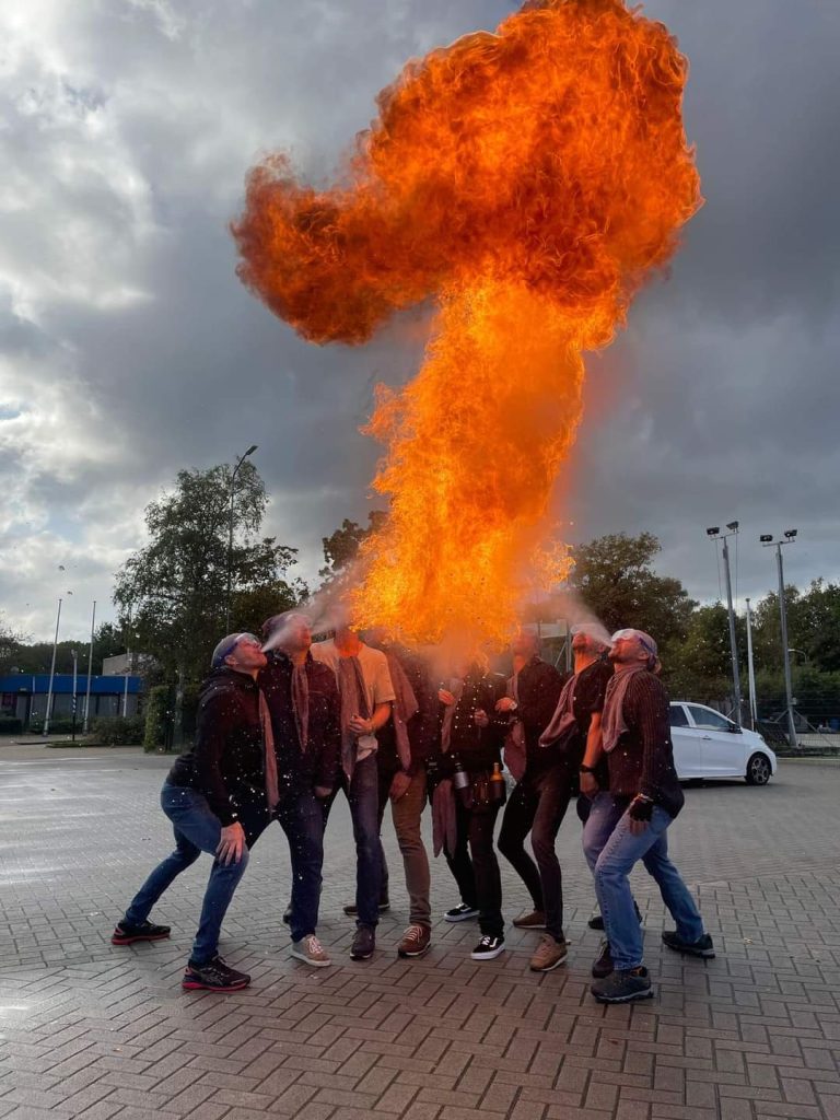 Workshop vuurspuwen - Thomas de Vuurspuwer