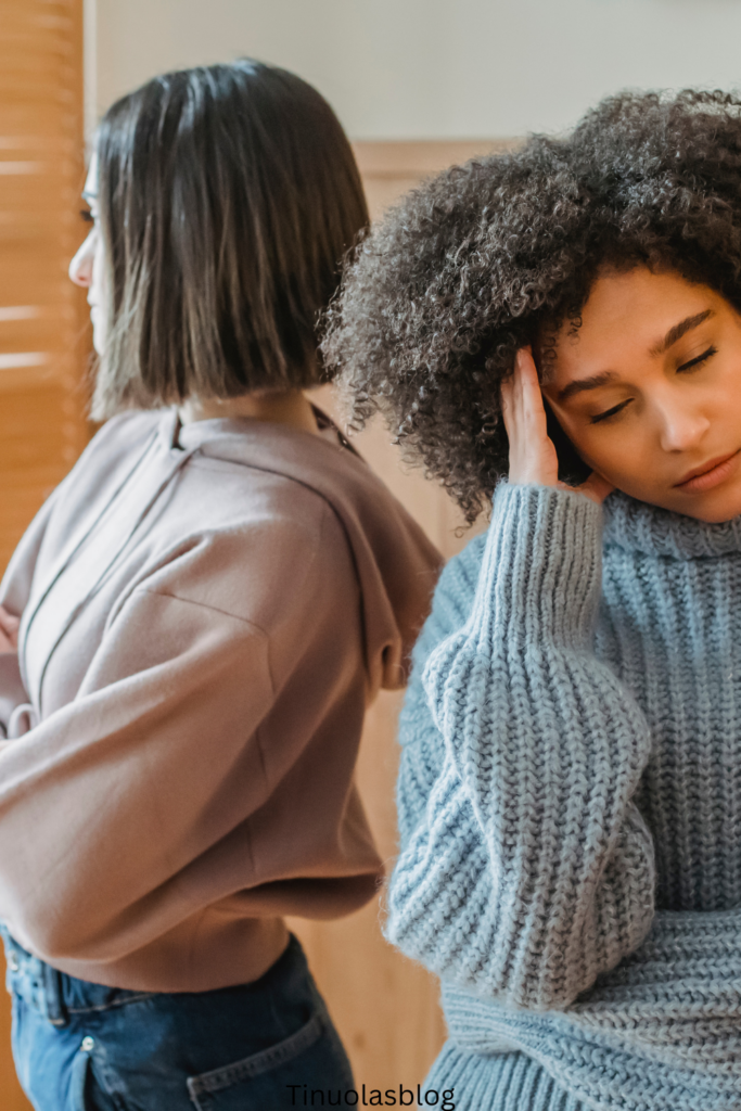 Signs You Have Toxic And Not Real Friends - TINUOLASBLOG