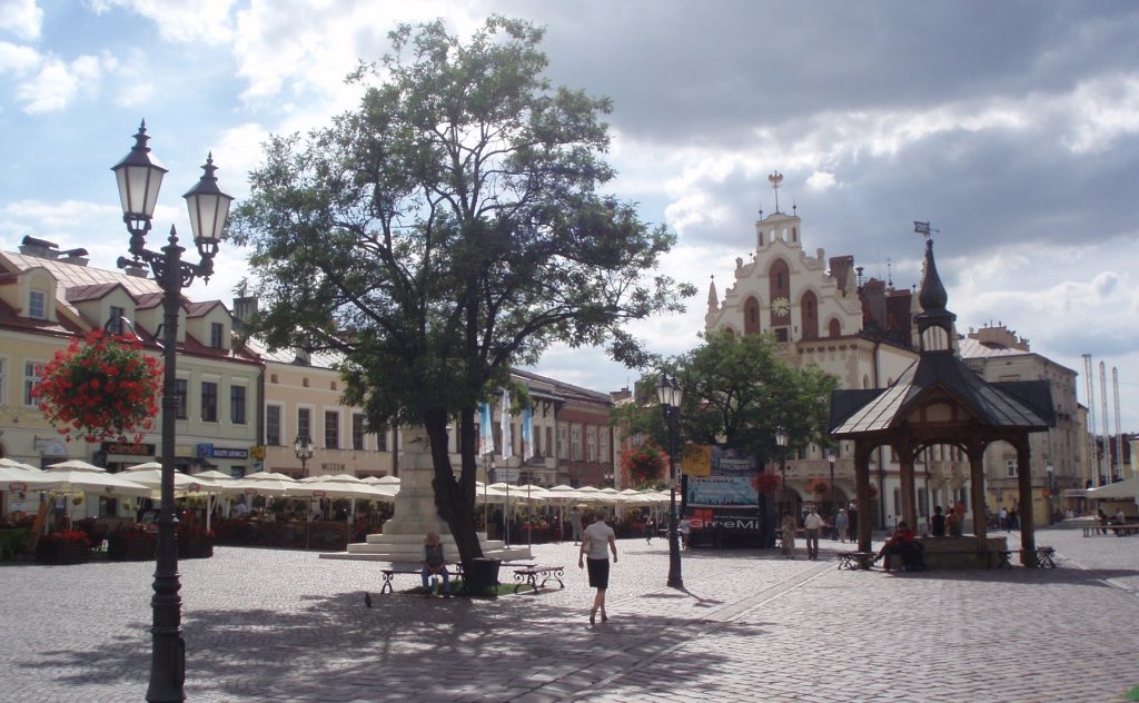 Radom Travel Guide • Top 10 Must See Sights & Attractions