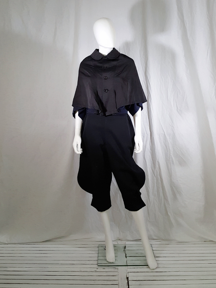 Comme des Garçons black short cape — spring 2010 - VANIITAS Comme des Garçons black short cape — spring 2010 - VANIITAS