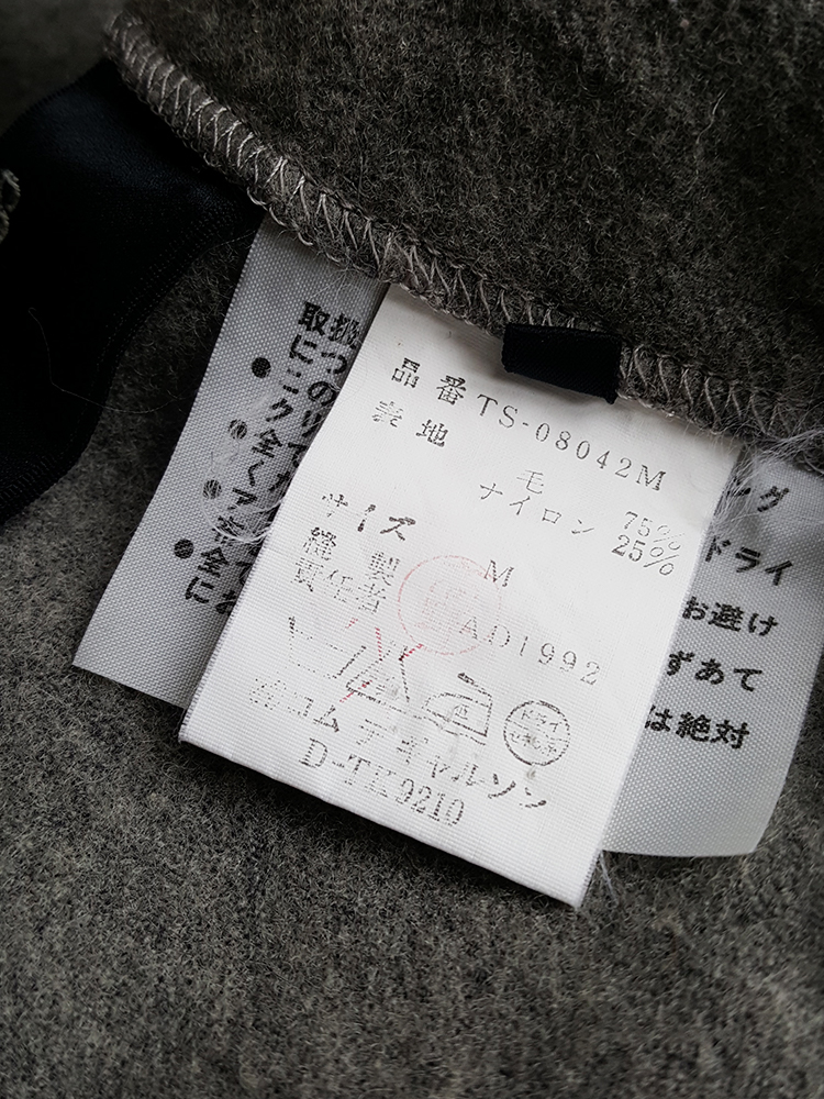 Comme des Garçons tricot grey wrap skirt with belt — AD 1992 Comme des Garçons tricot grey wrap skirt with belt — AD 1992