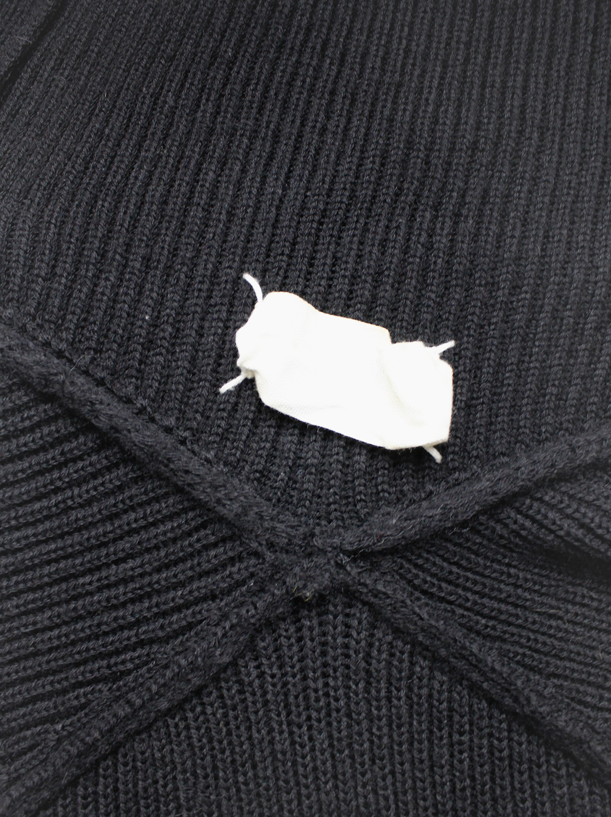 Maison Martin Margiela black flat zipper jumper with extra Maison Martin Margiela black flat zipper jumper with extra