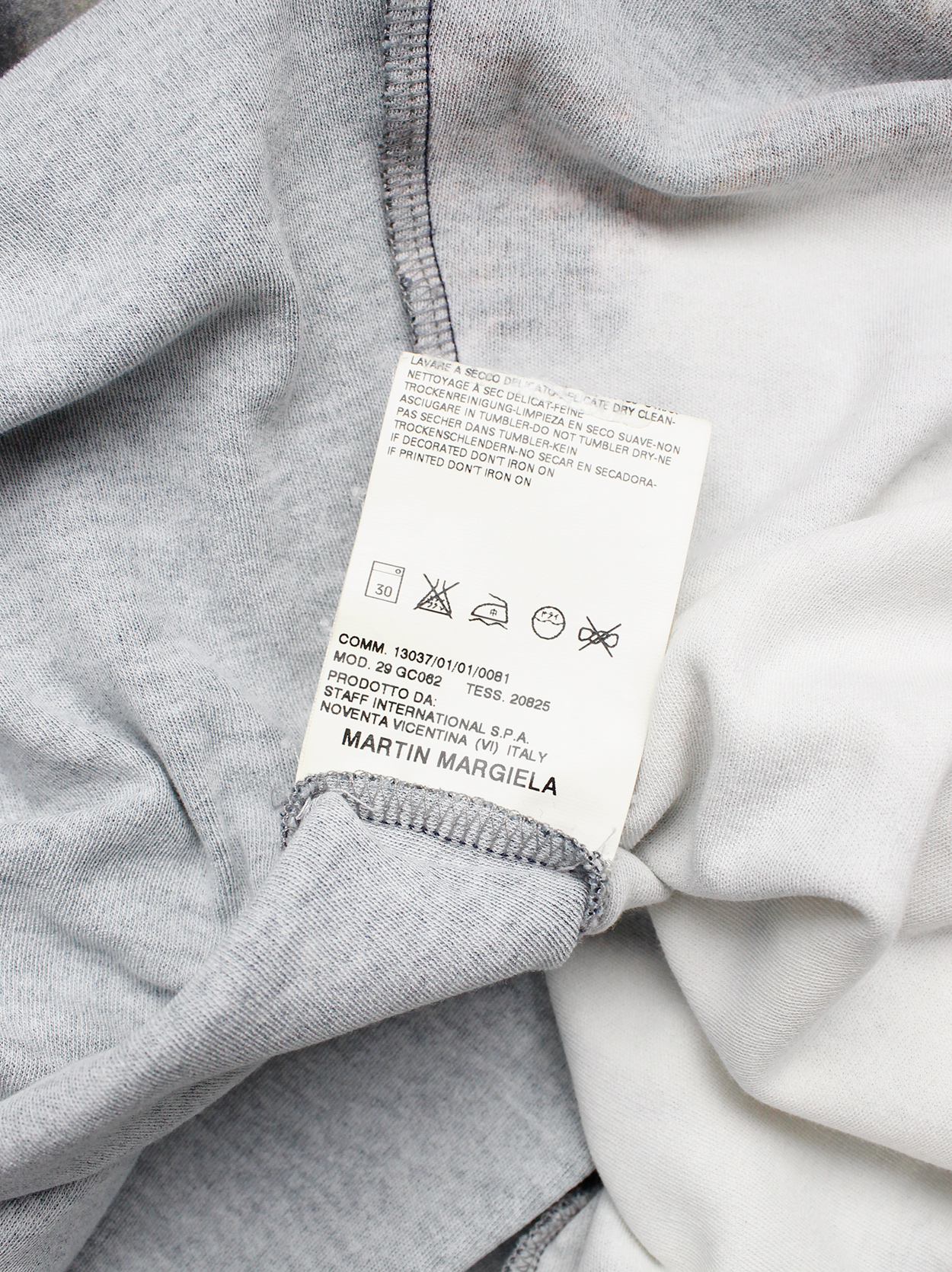 Maison Martin Margiela dark blue jumper printed with wild Maison Martin Margiela dark blue jumper printed with wild