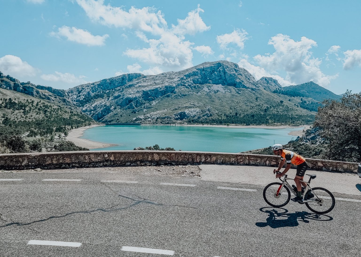 The ultimate UV sun protection cycling clothing guide