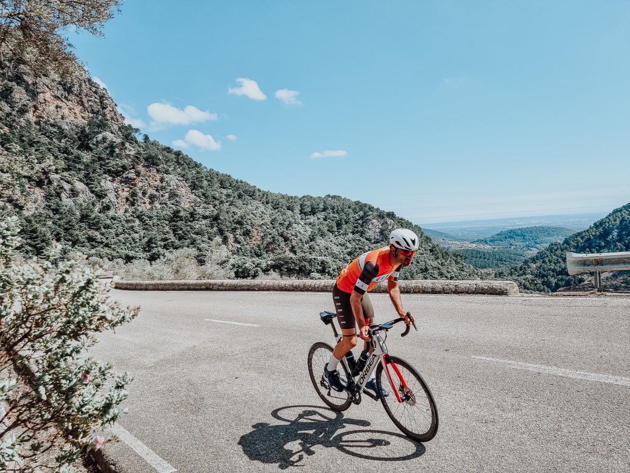 The ultimate UV sun protection cycling clothing guide