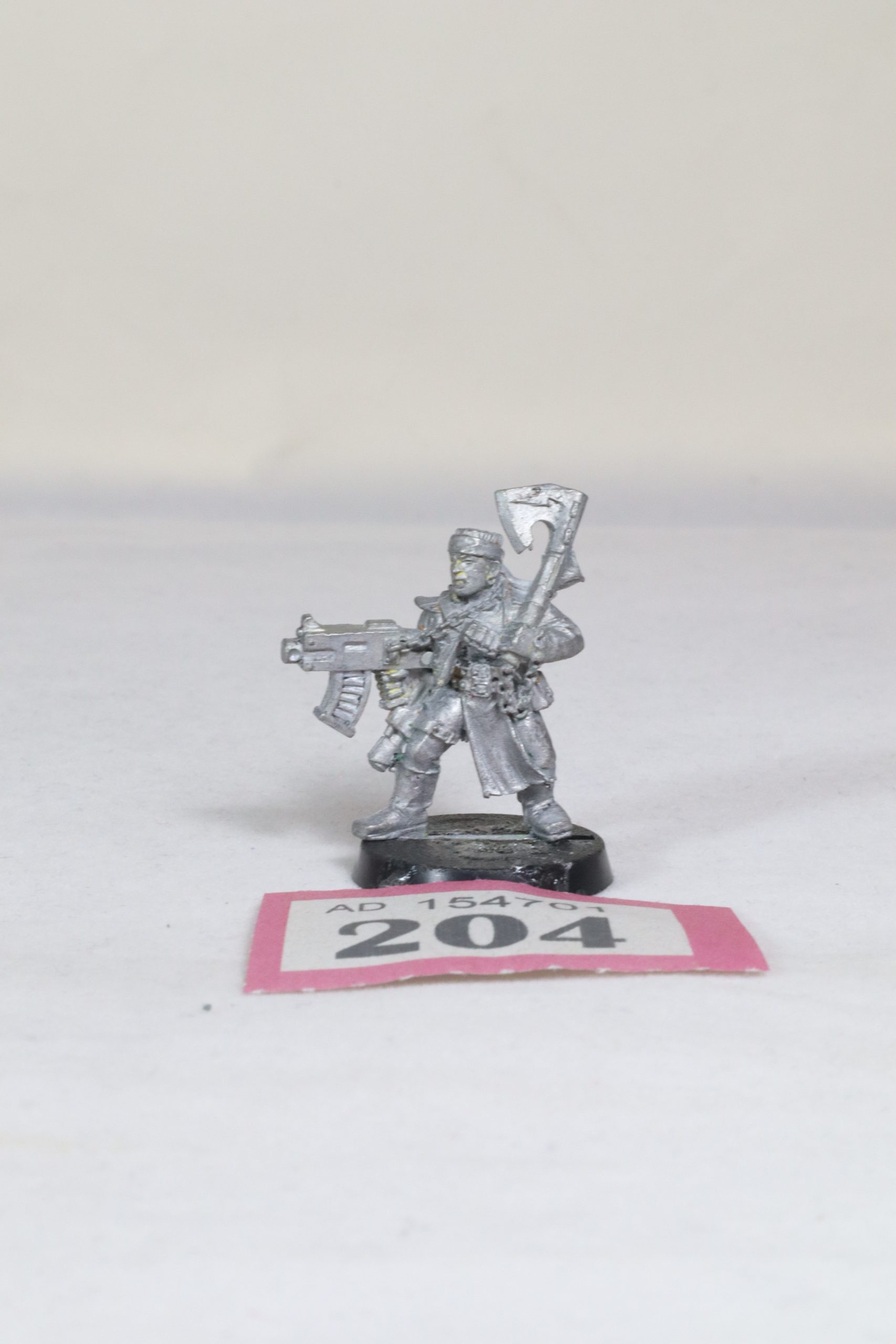 Orlock Gang Leader With Boltgun And Axe - warbay.shop