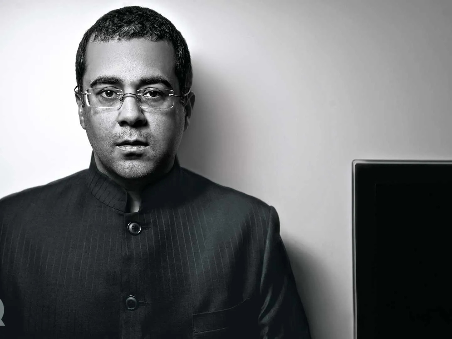 3 Reasons You Must Read Chetan Bhagat