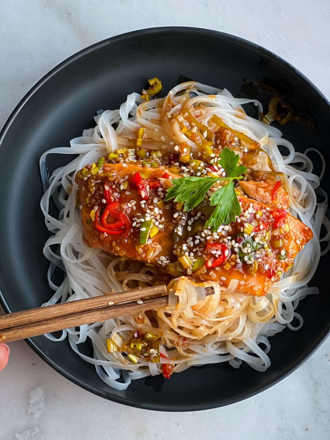 Laxgratäng med spenat i sweet chilisås - Zofias Kök | Officiella hemsida Laxgratäng med spenat i sweet chilisås - Zofias Kök | Officiella hemsida