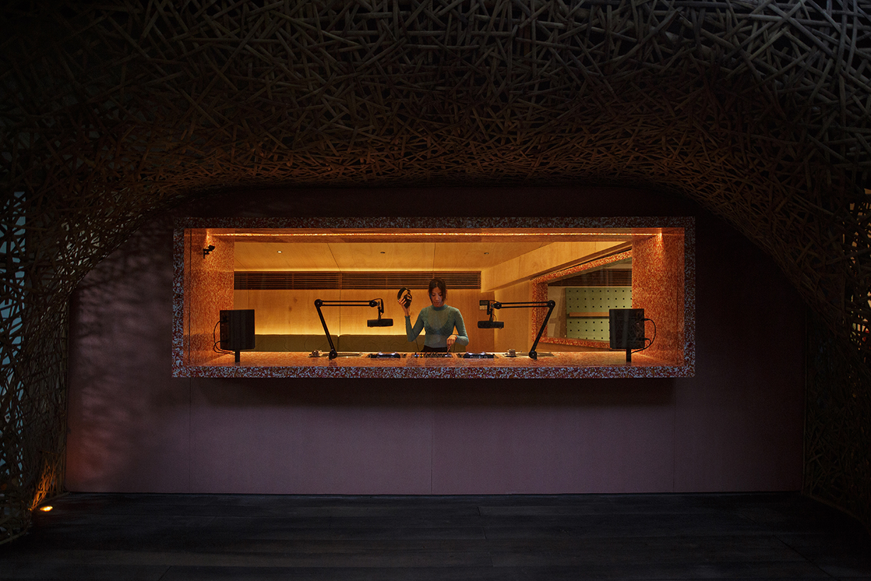 ZXC Studio — Headstream